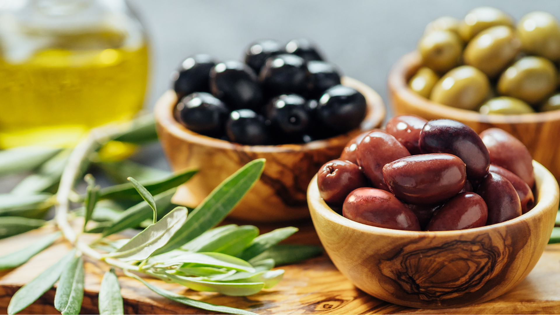 Nutrition Facts of Extra Virgin Olive Oil: Facts, Calories, and Benefi